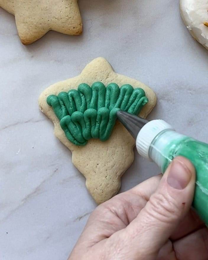 Christmas Sugar Cookies with Buttercream Frosting - That Bread Lady